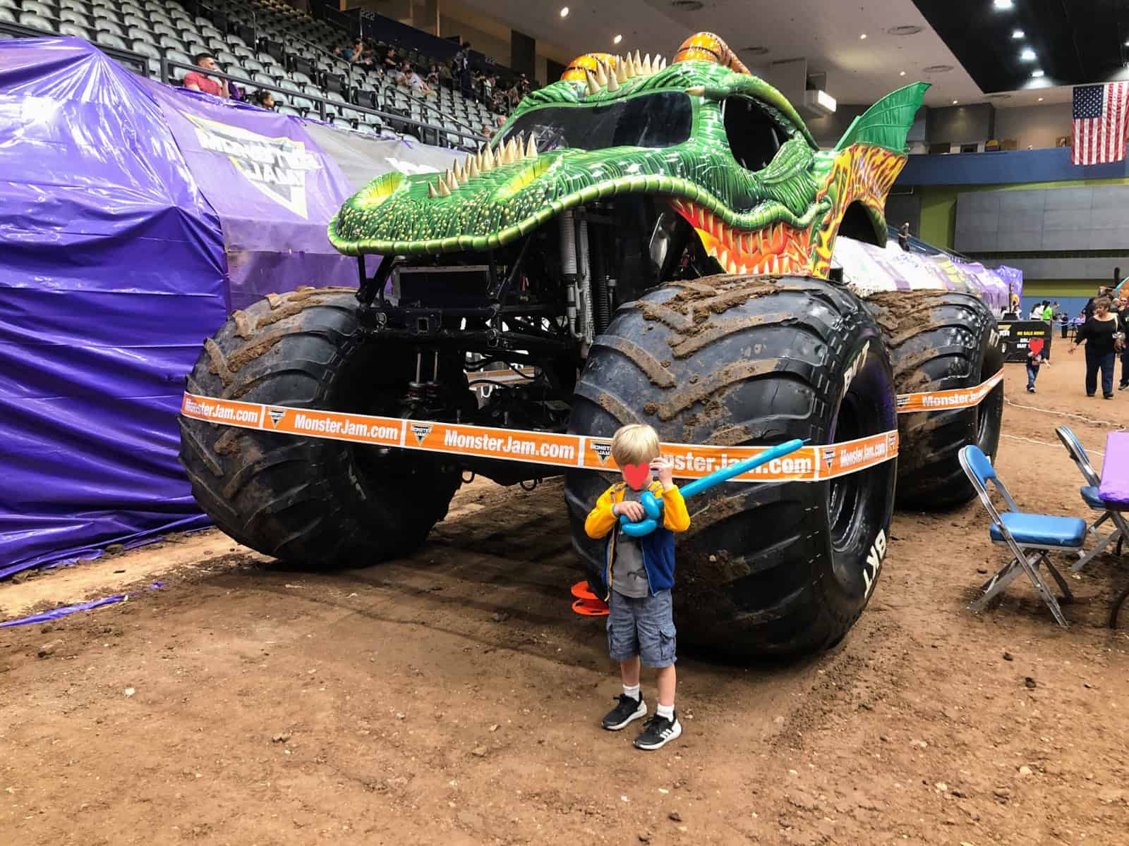 BRINGING YOUR KIDS TO MONSTER JAM - 7 Quick Tips - Go See Learn