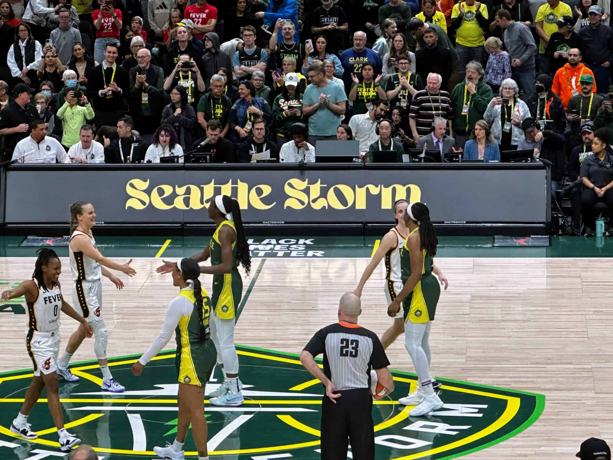 GOING TO A SEATTLE STORM GAME WITH KIDS - 5 Tips for Before, During ...