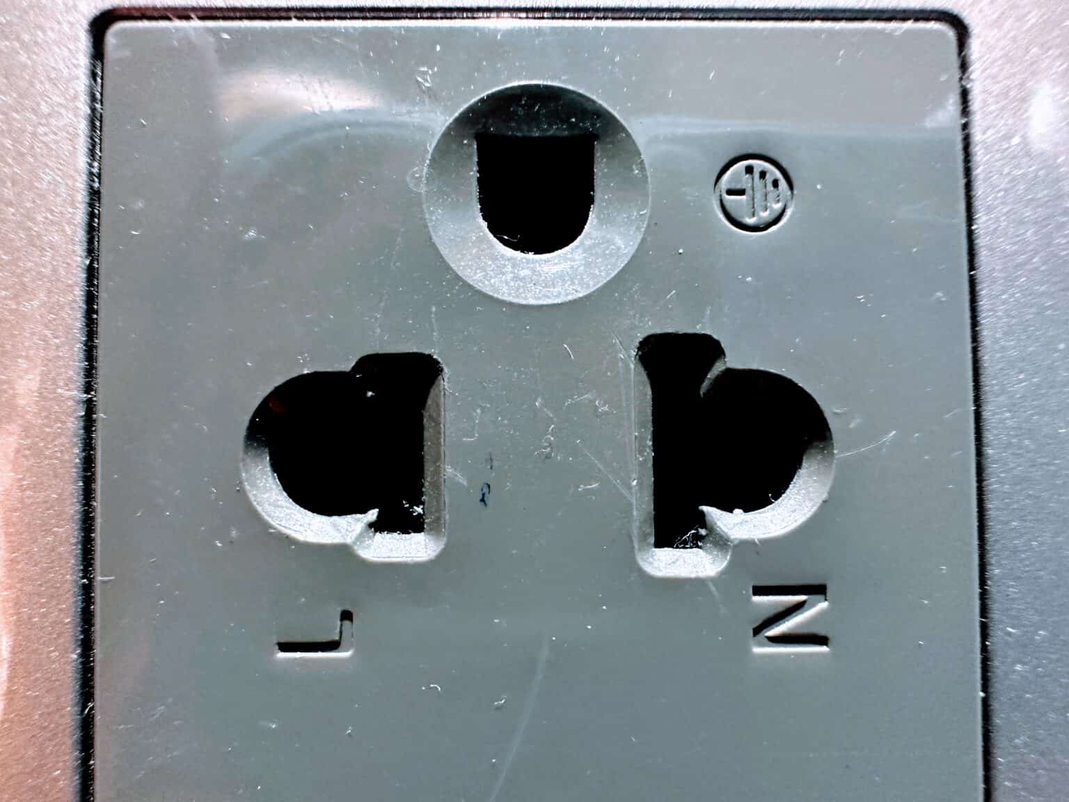 VIETNAM PLUG ADAPTER – What You Need + Electrical Outlet Photos From ...